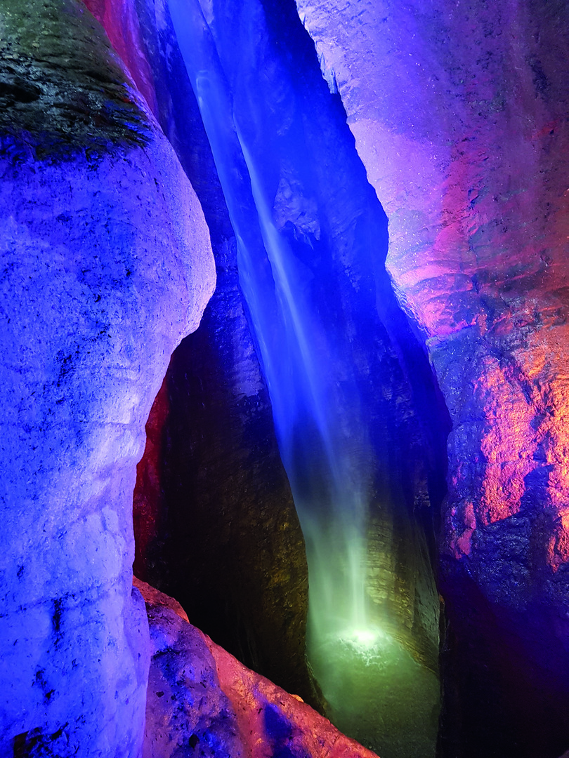Varone Waterfalls – Project – Zaneen